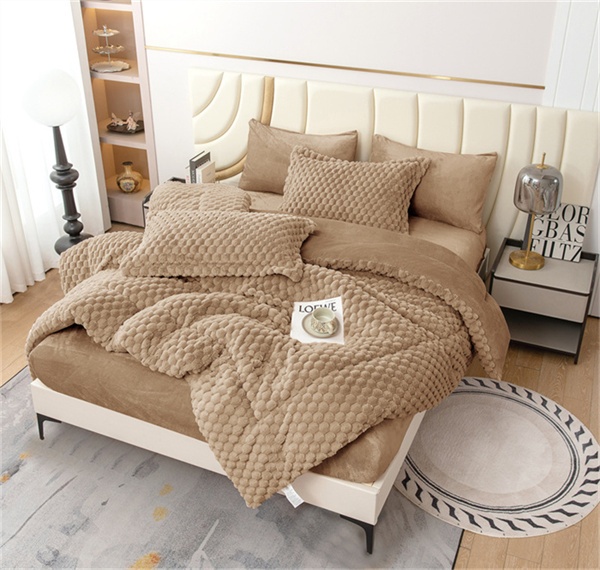 BEDCOVER / BEDSPREAD